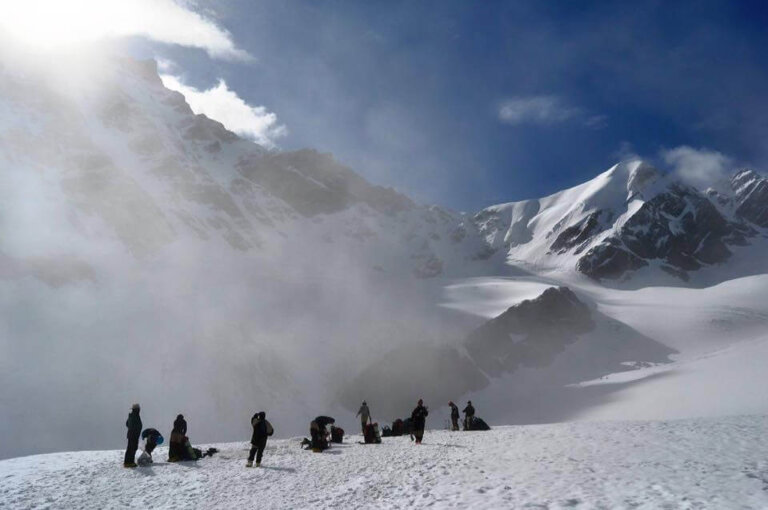 Deo Tibba Trek Guide 2024: History, Highlights, Best Time And Itinerary ...