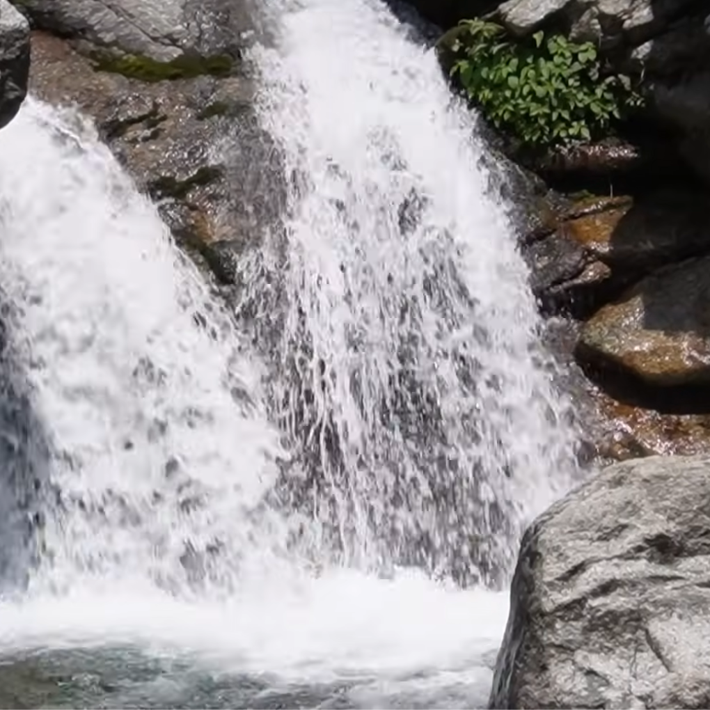 Gallu Waterfall - Scoutripper